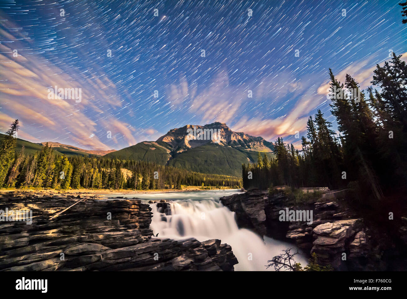 Night sky autumn stars hi-res stock photography and images - Alamy