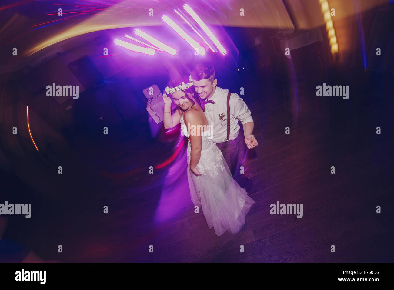 wedding first dance Stock Photo - Alamy