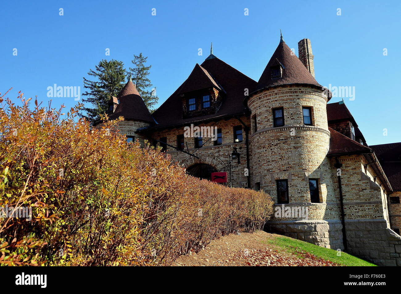 Brookline, Massachusetts: The 1888 Carriage House in Larz Anderson Park ...