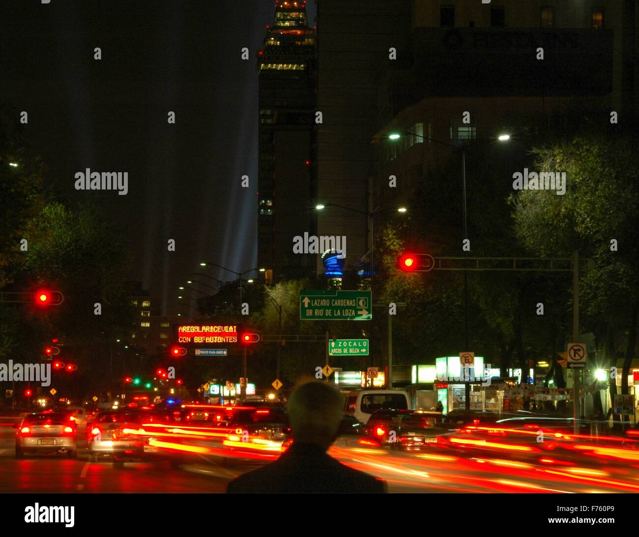 Night lights city traffic time hi-res stock photography and images - Alamy