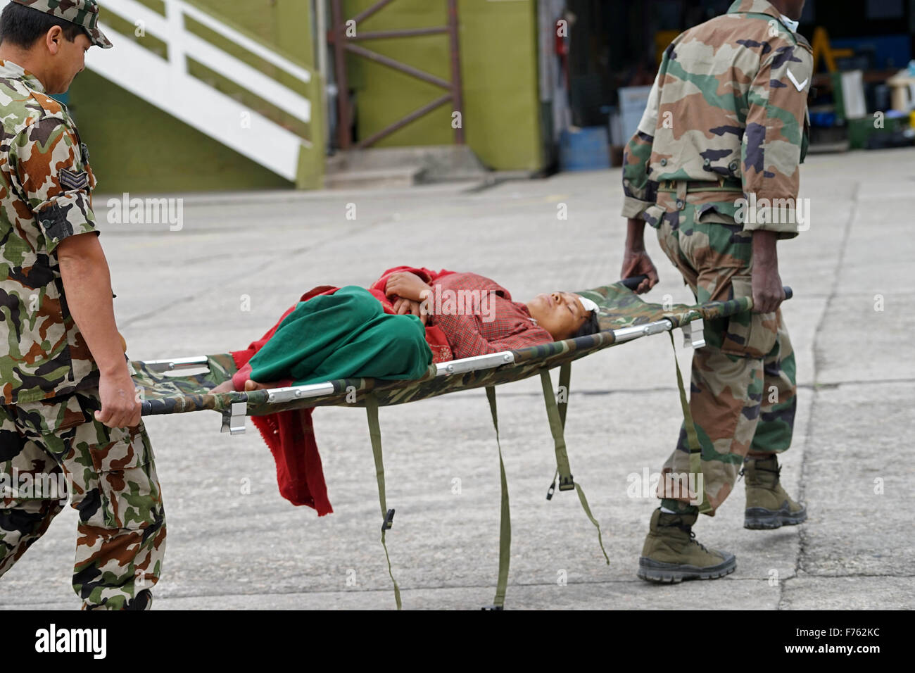 Injured People Stock Photos & Injured People Stock Images - Alamy