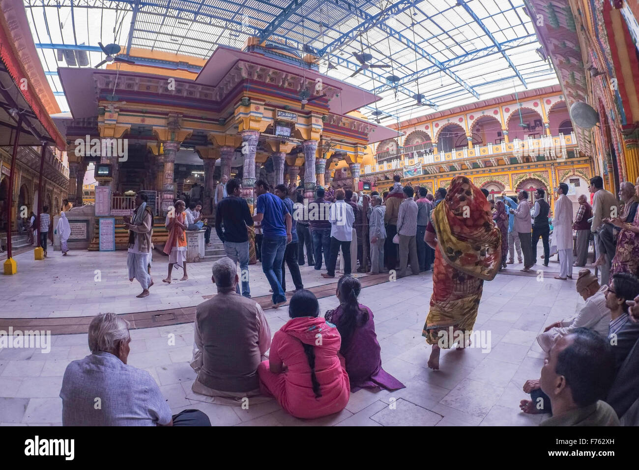 Dwarka dhish temple hi-res stock photography and images - Alamy