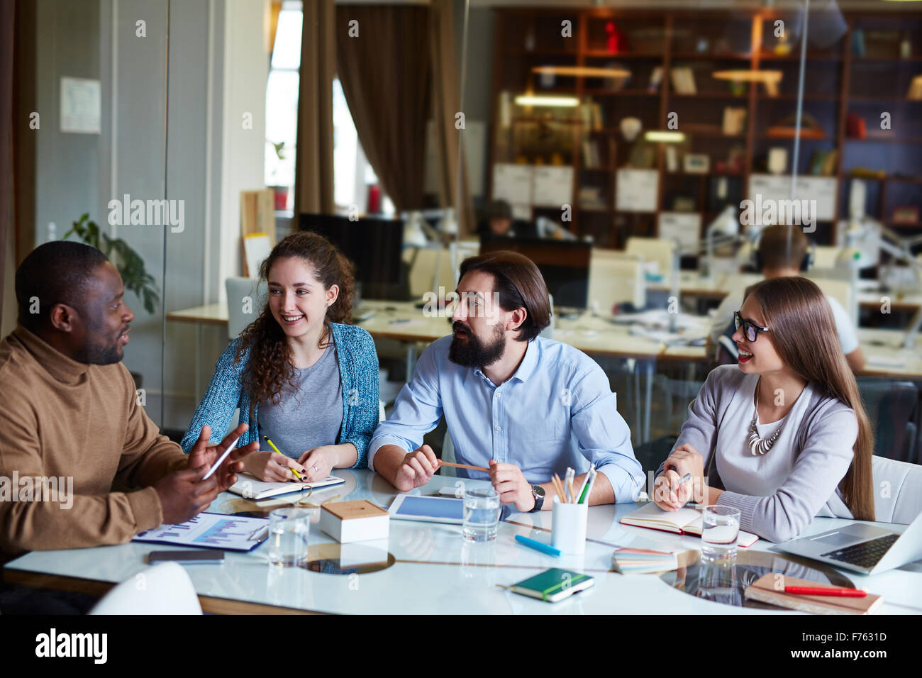 Group young colleagues hi-res stock photography and images - Alamy