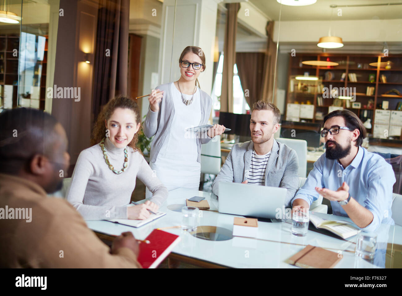 Group opinions hi-res stock photography and images - Alamy