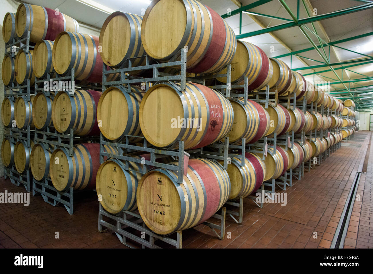 Barrels hi-res stock photography and images - Alamy