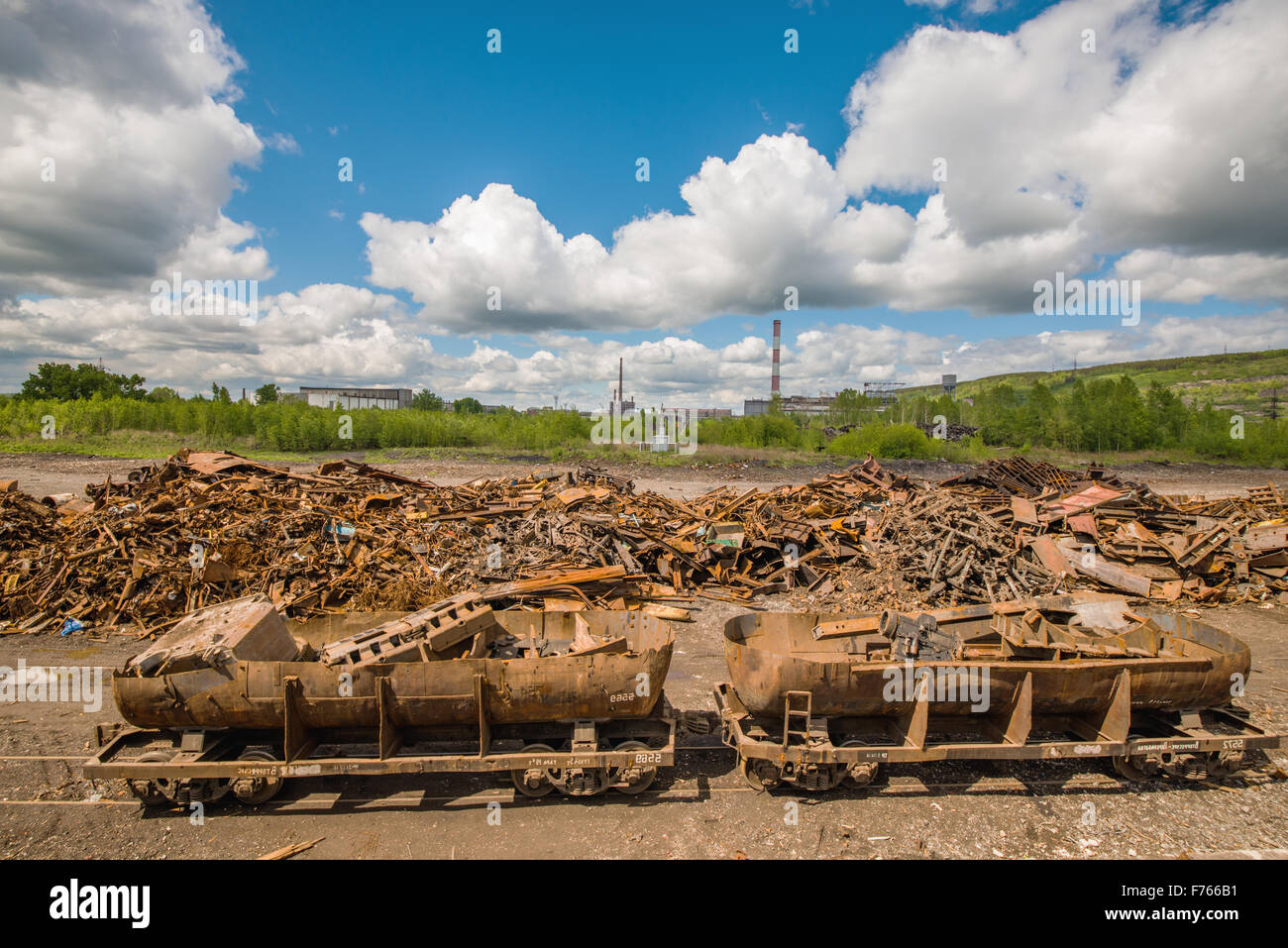 Yard waste recycle center hi-res stock photography and images - Alamy