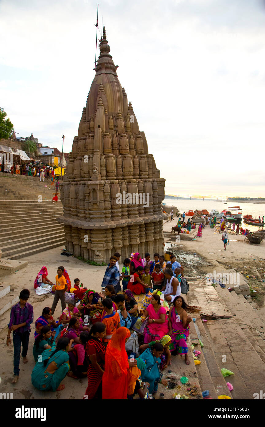 Kashi karvat temple, varanasi, uttar pradesh, india, asia Stock Photo ...