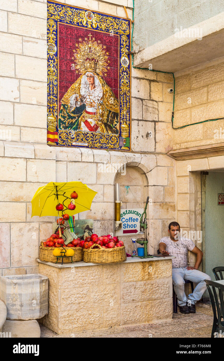 Pomegranate juice israel hi-res stock photography and images - Alamy