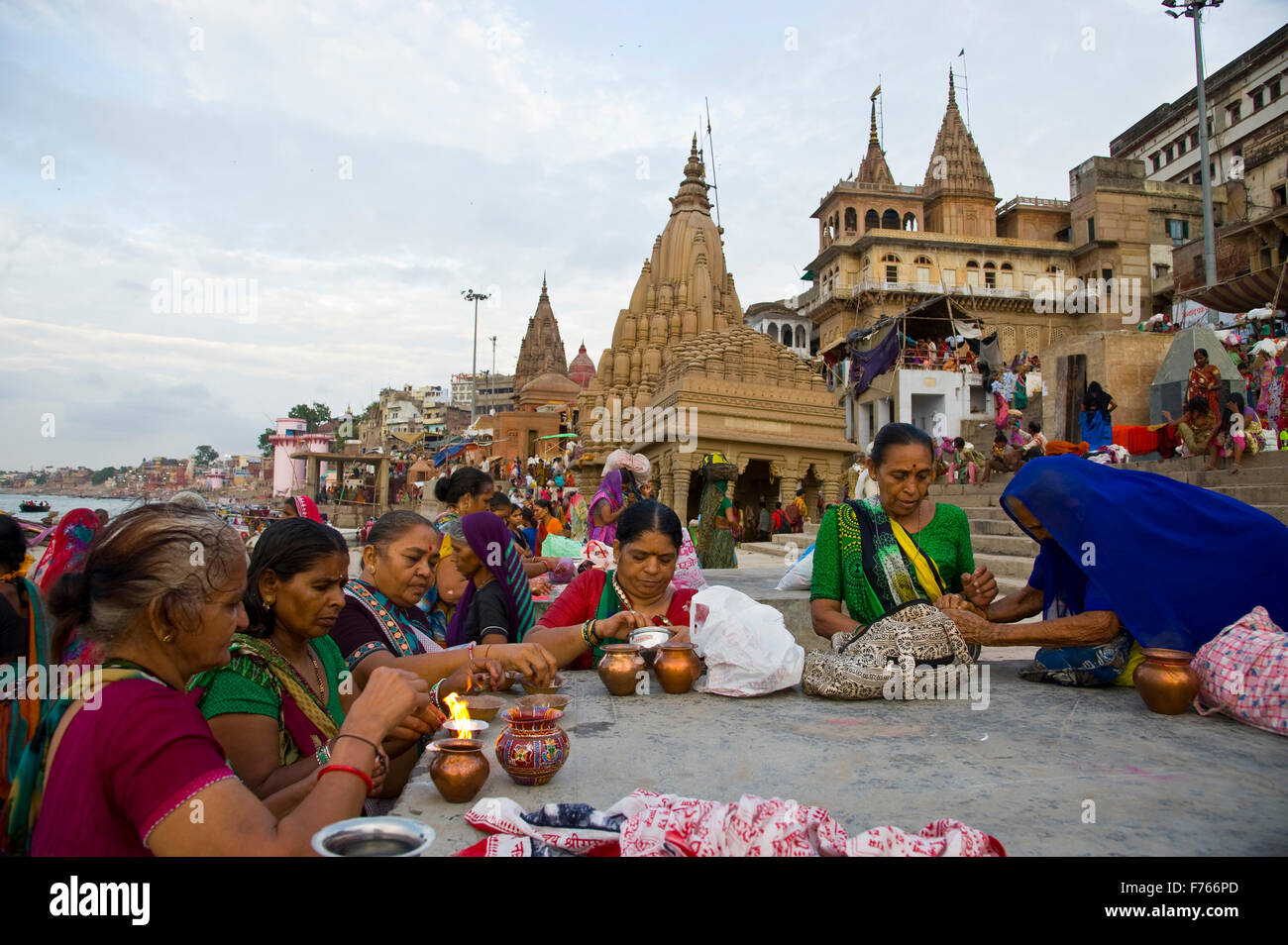 Kashi karvat temple, varanasi, uttar pradesh, india, asia Stock Photo ...