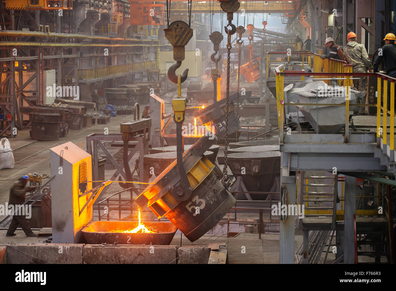 Crucible steel hi-res stock photography and images - Alamy