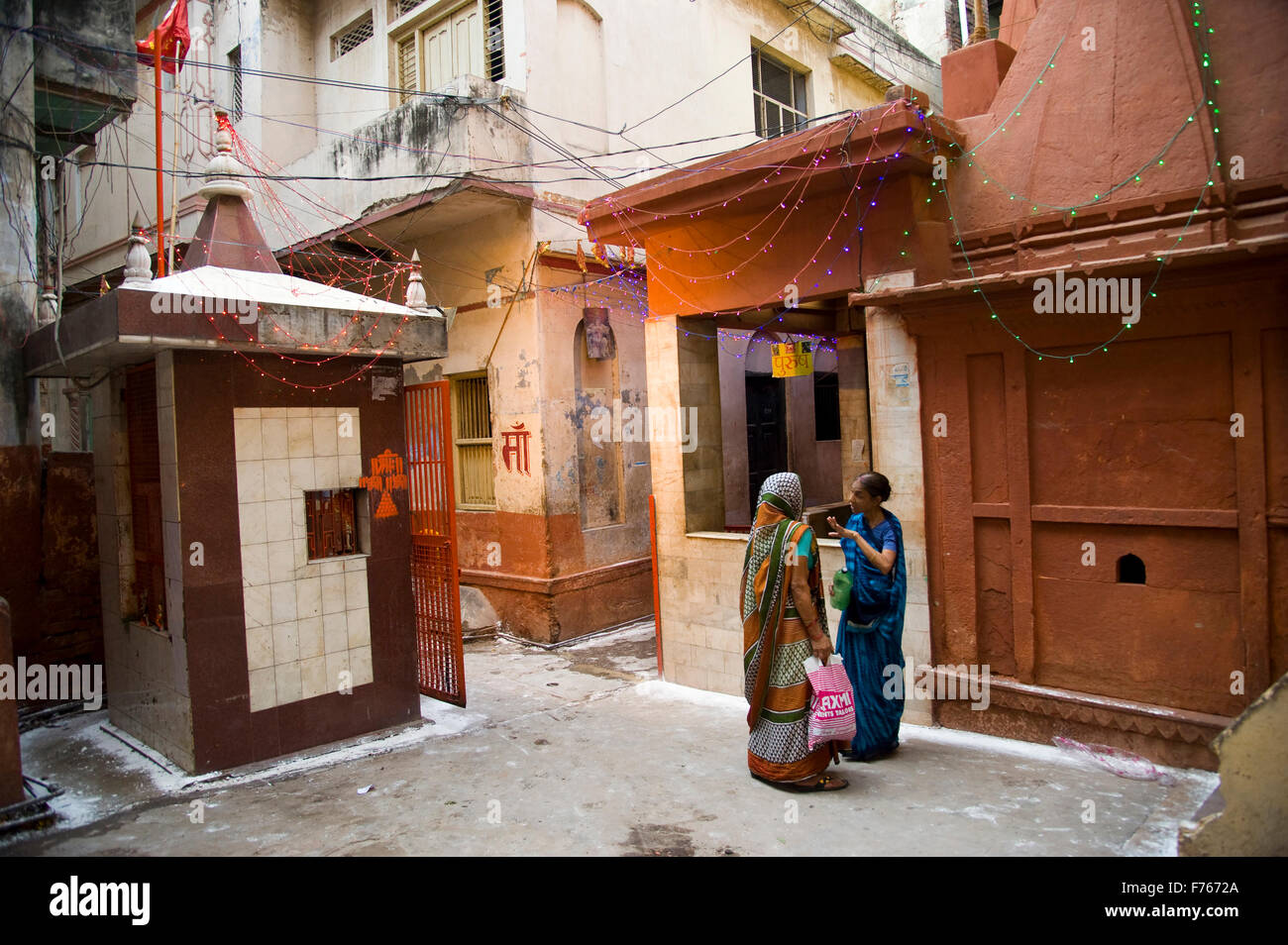 Temple hauz katora, varanasi, uttar pradesh, india, asia Stock Photo ...