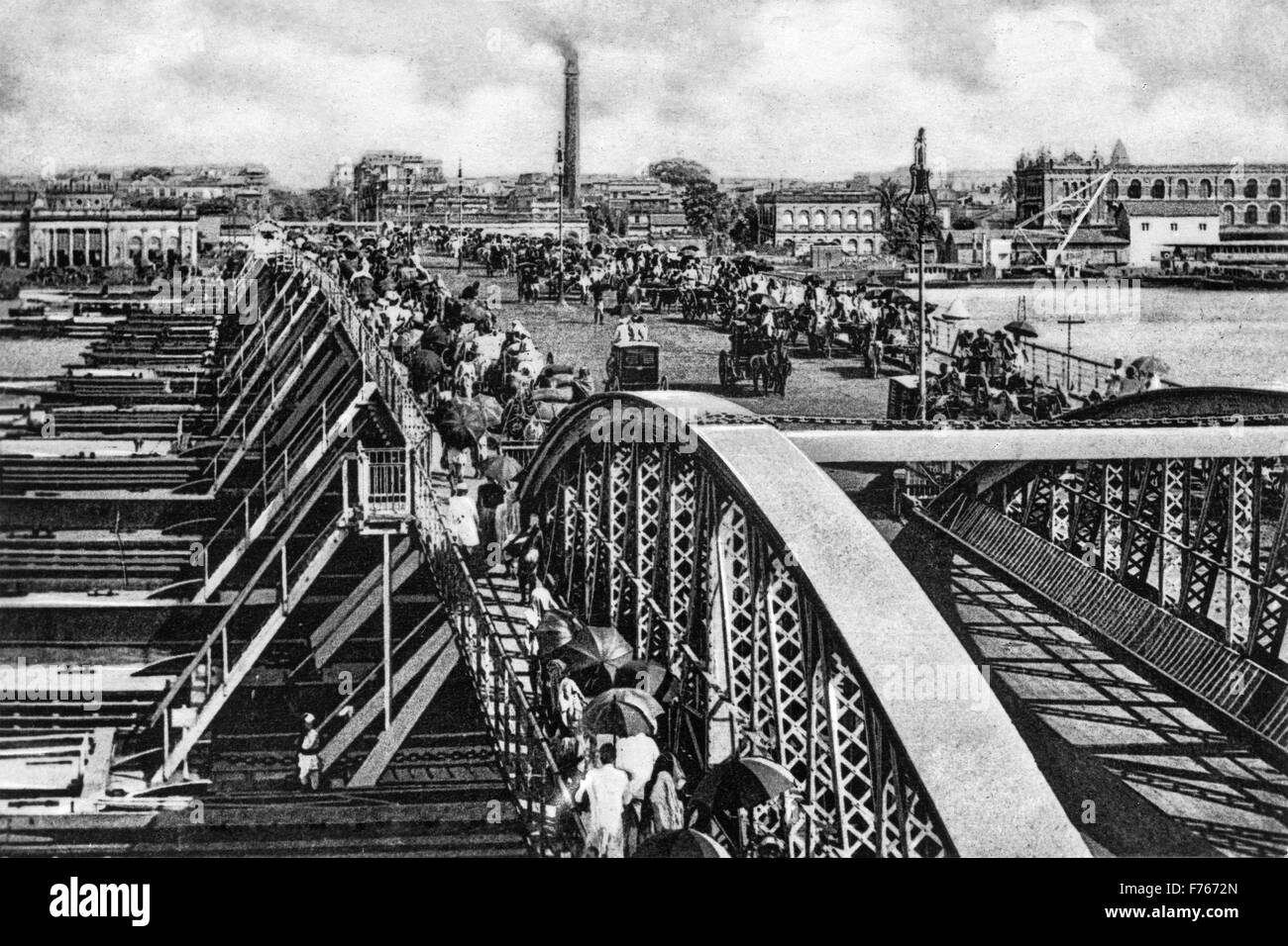 Pontoon bridge, calcutta, west bengal, india, asia Stock Photo - Alamy
