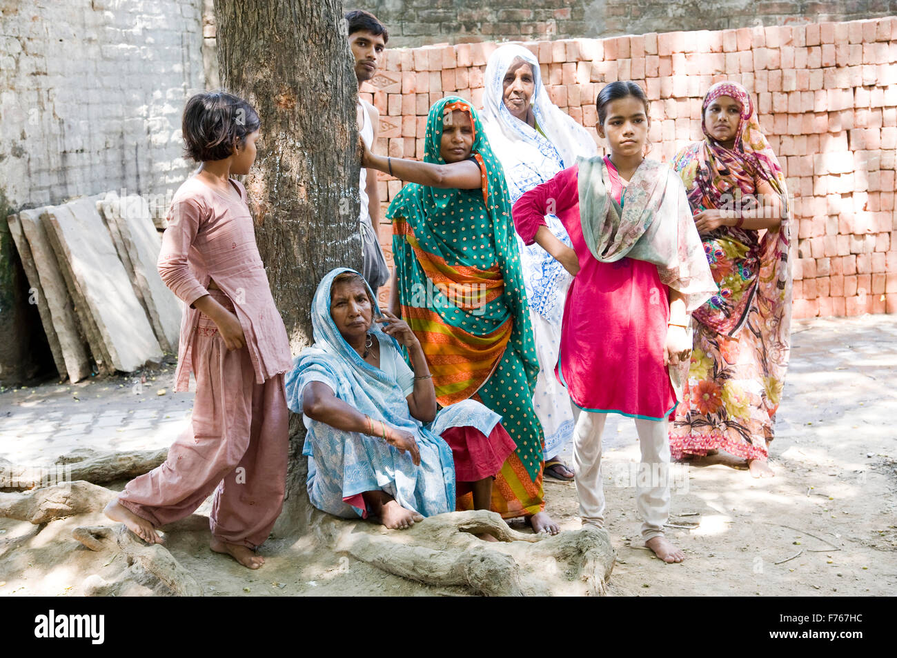 Salwar girls hi-res stock photography and images - Alamy