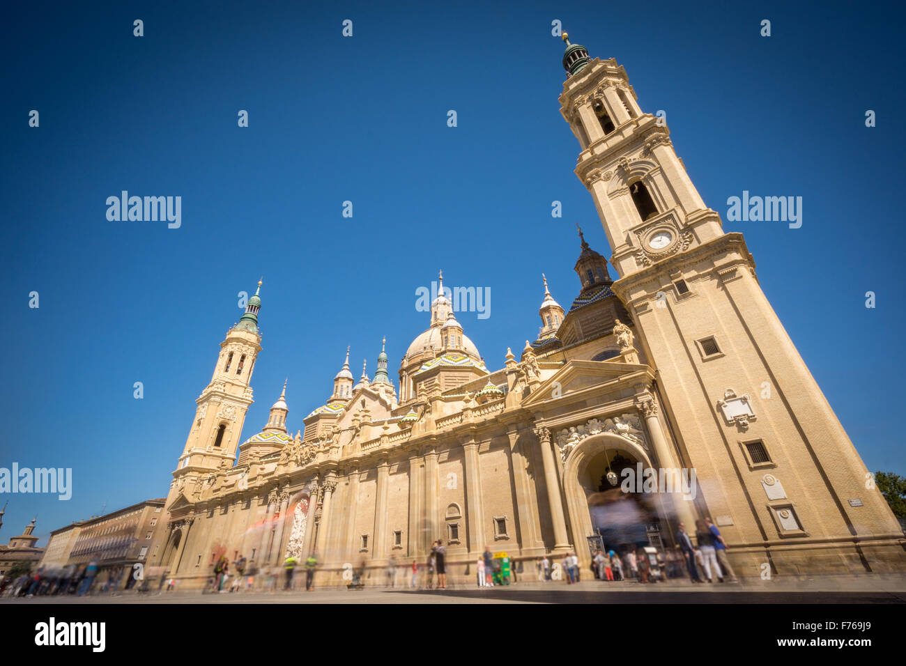 Basilica of el pilar hi-res stock photography and images - Alamy
