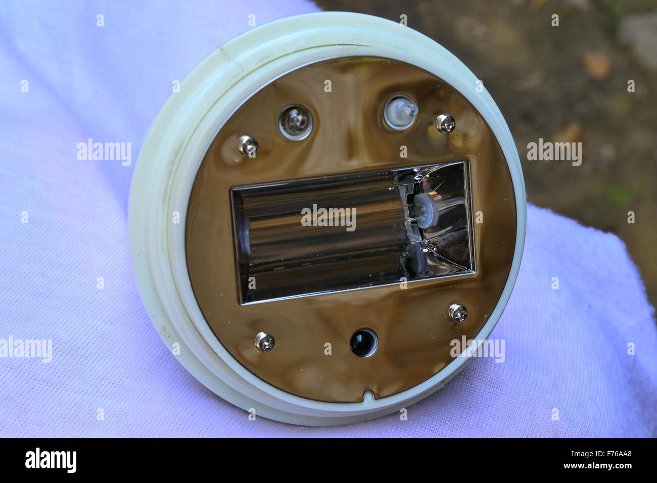 Portable strobe light with diffuser cover Stock Photo - Alamy