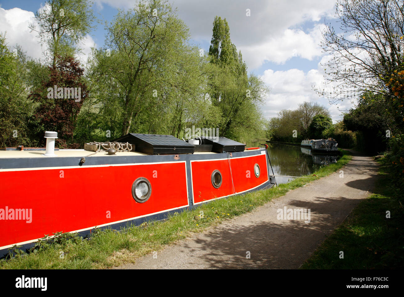 Perivale canal hi-res stock photography and images - Alamy