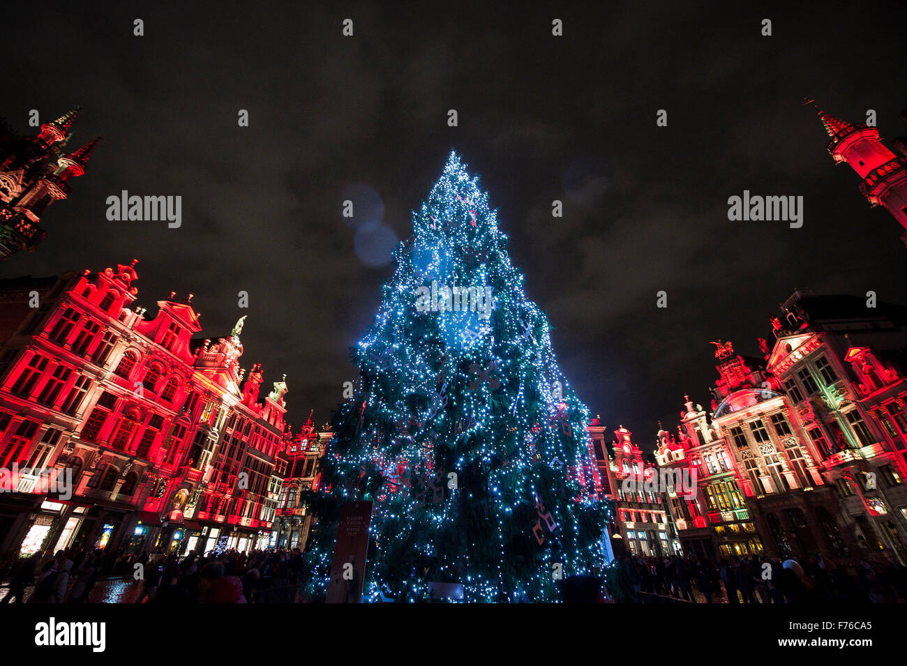 Brussels, Bxl, Belgium. 12th Dec, 2014. Christmas lights show at the ...