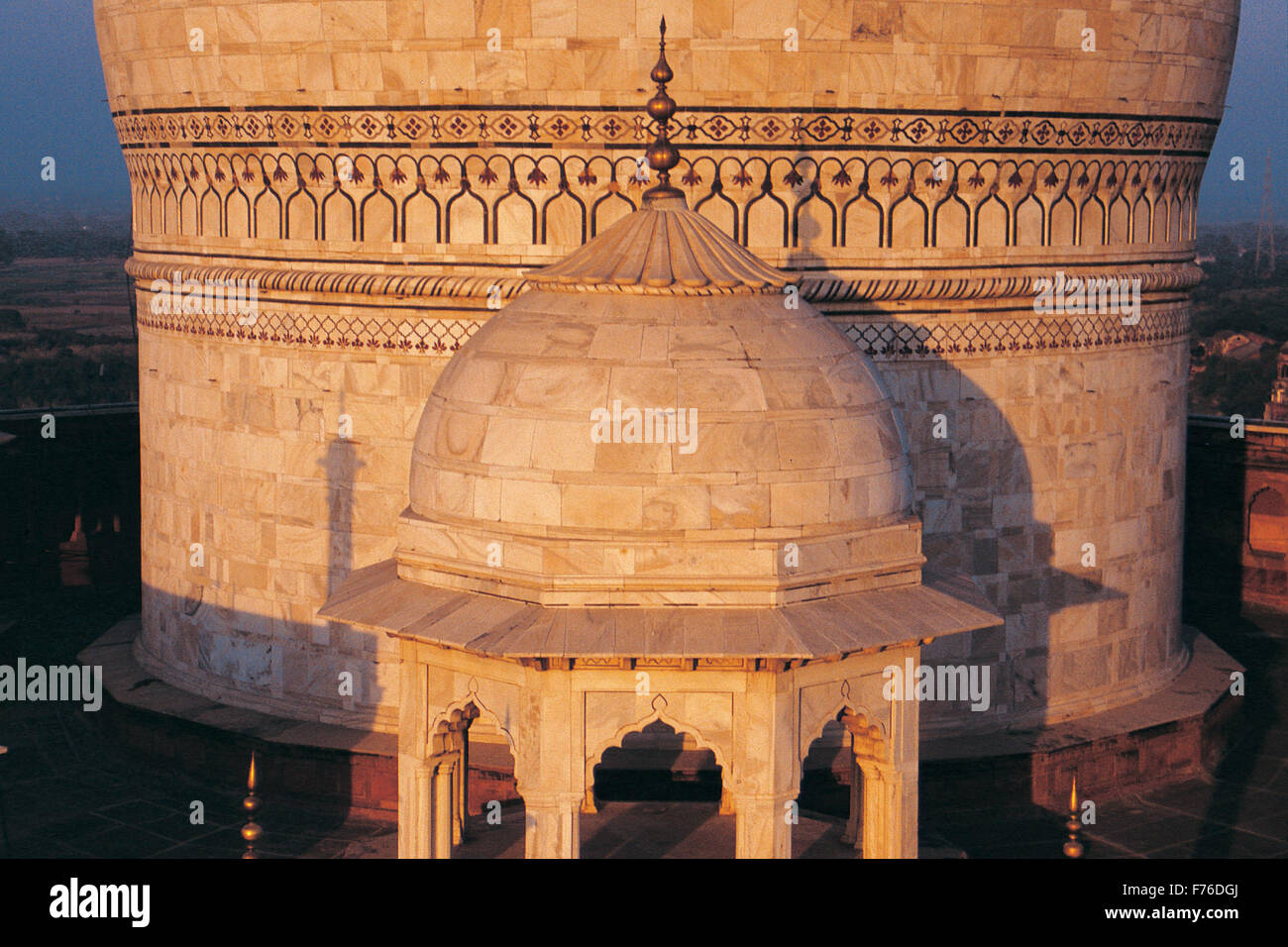 Chhatri of taj mahal hi-res stock photography and images - Alamy