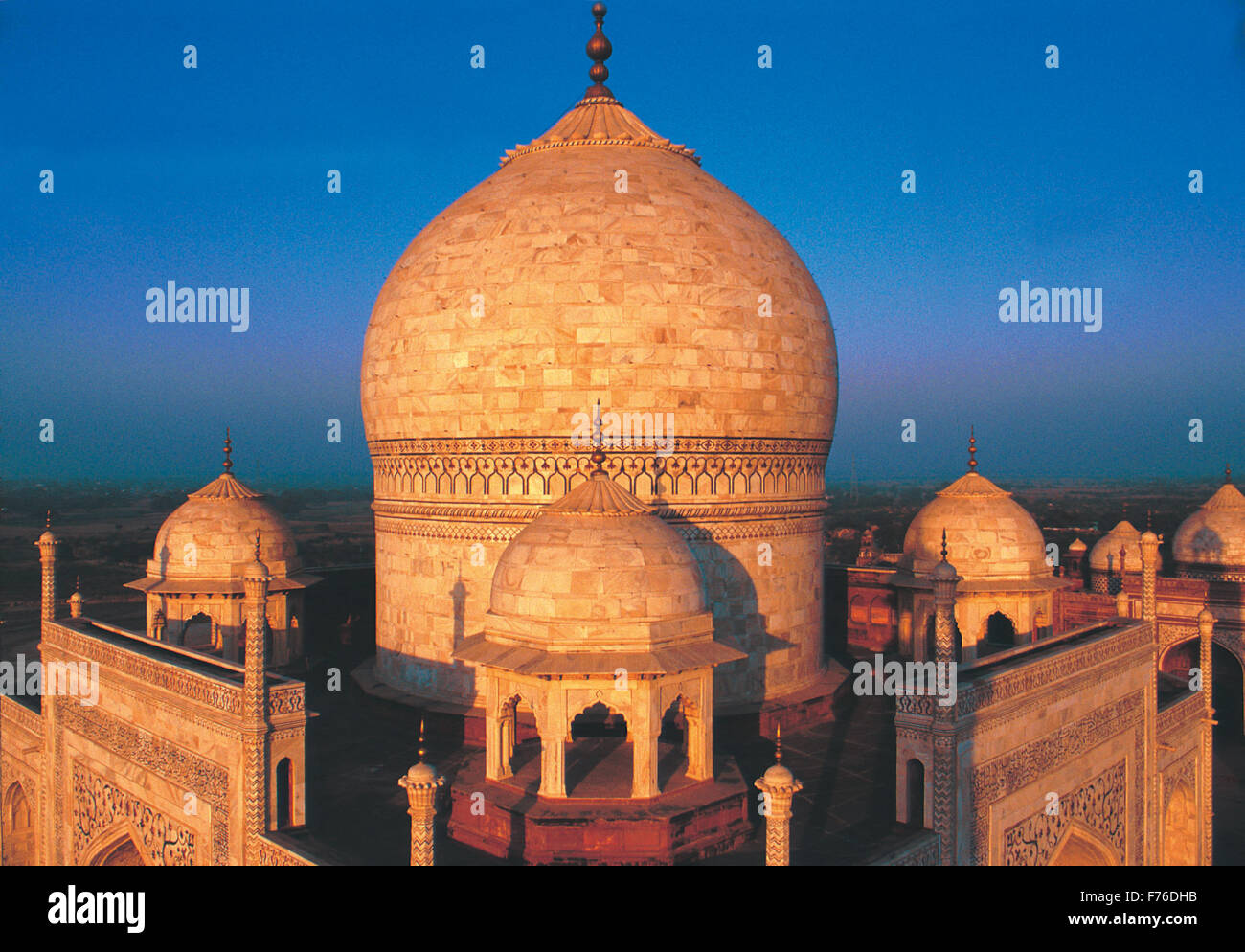 Chhatri of taj mahal hi-res stock photography and images - Alamy