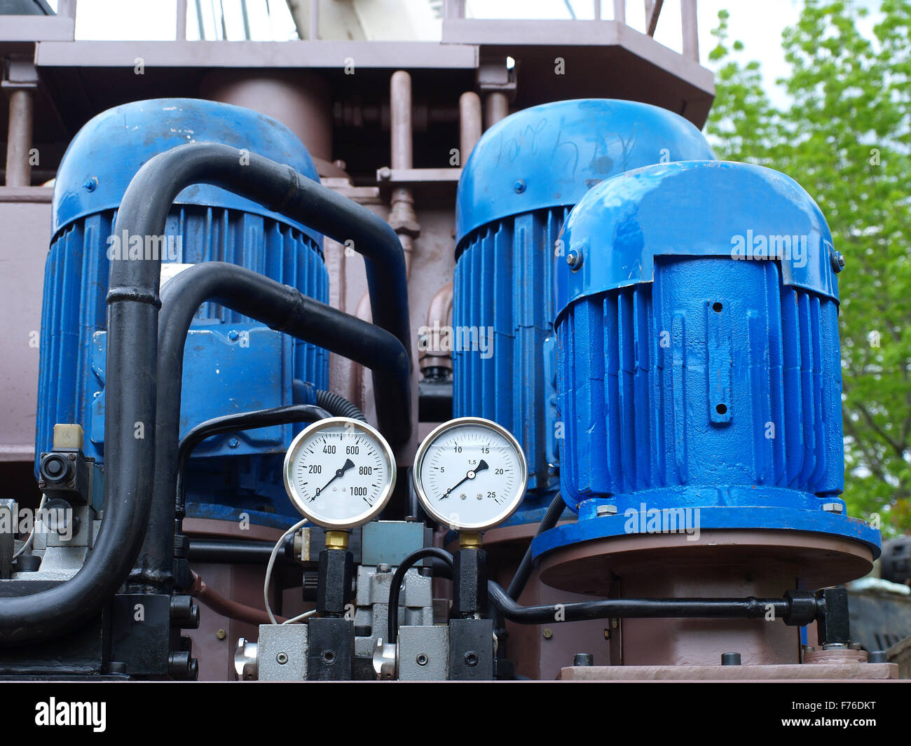 Oil and gas detail hi-res stock photography and images - Alamy