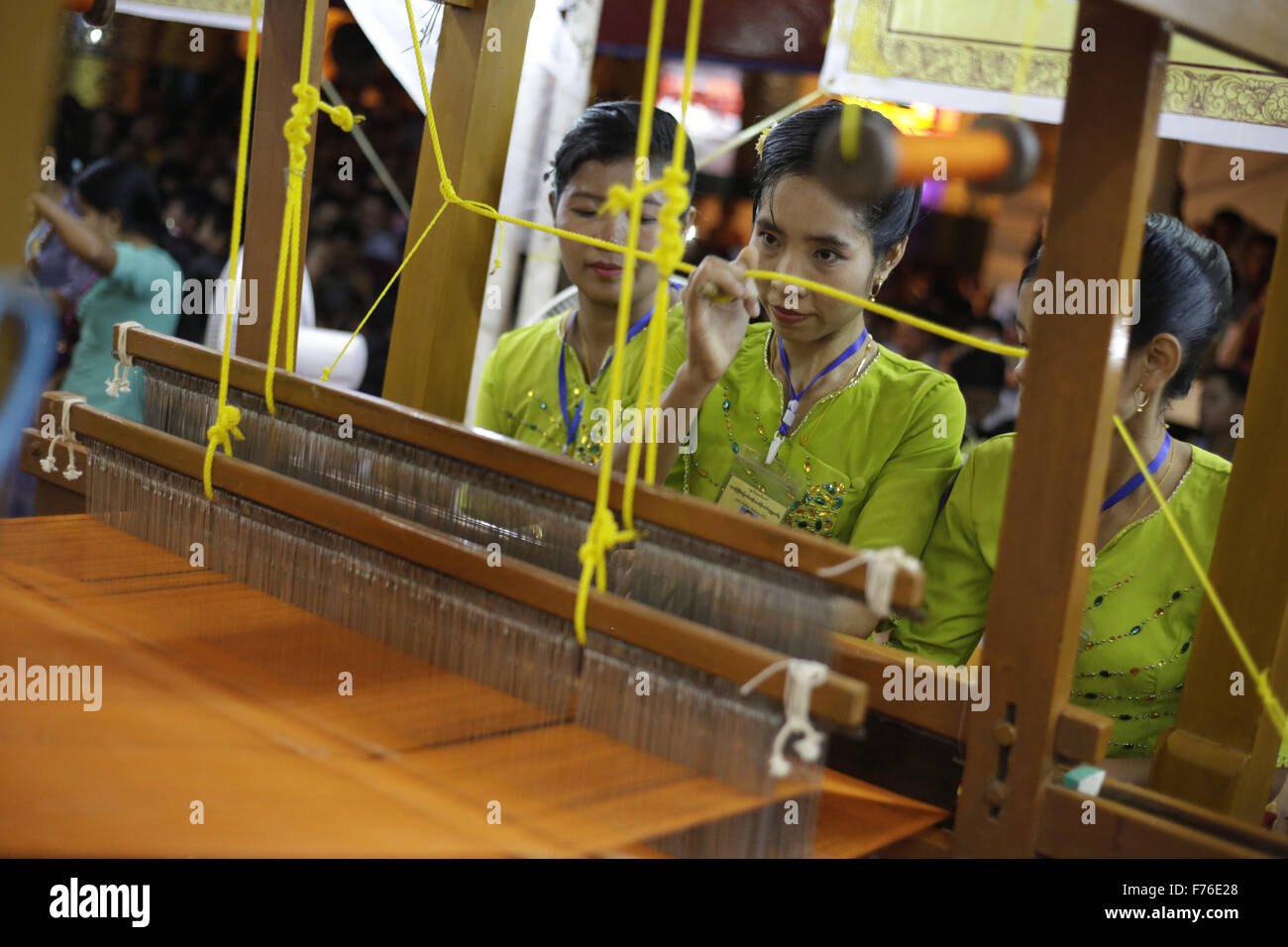 Myanmar weaving robe hi-res stock photography and images - Alamy
