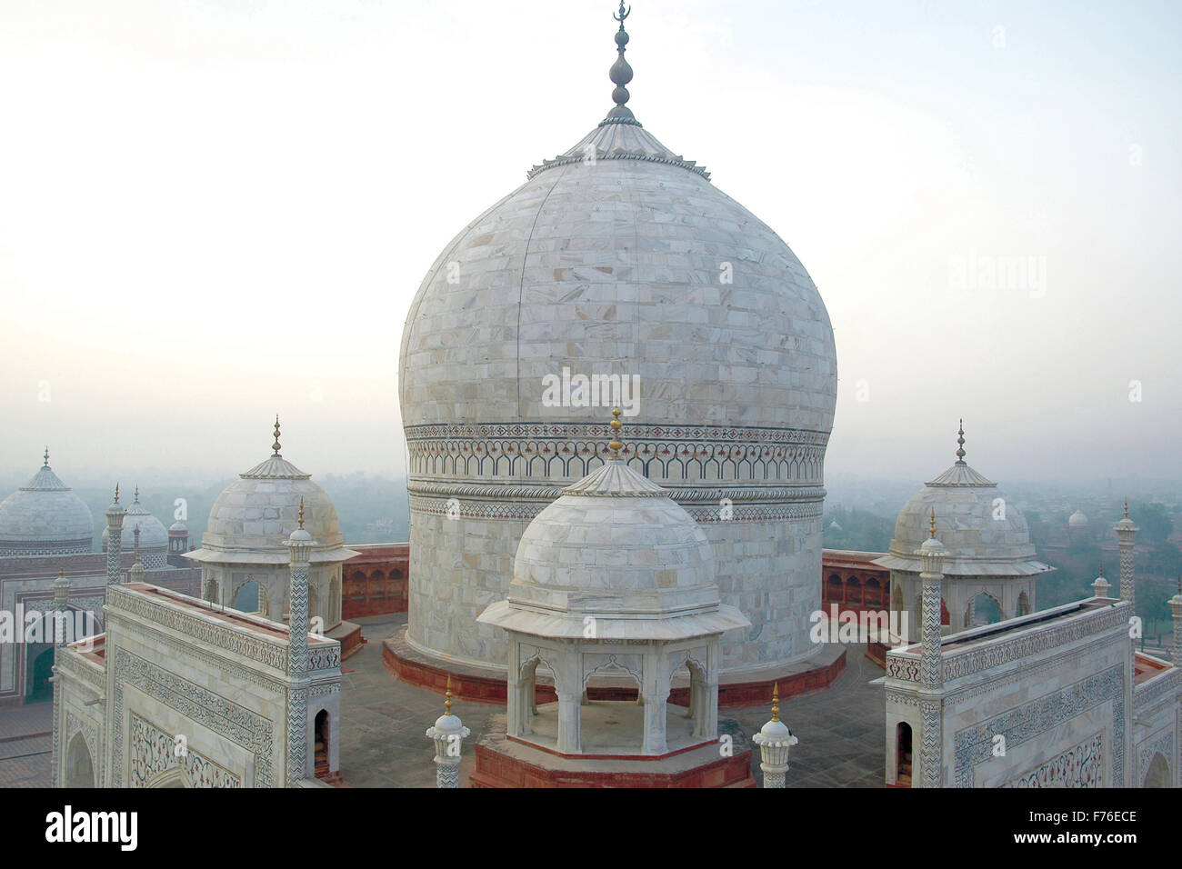 Chhatri of taj mahal hi-res stock photography and images - Alamy