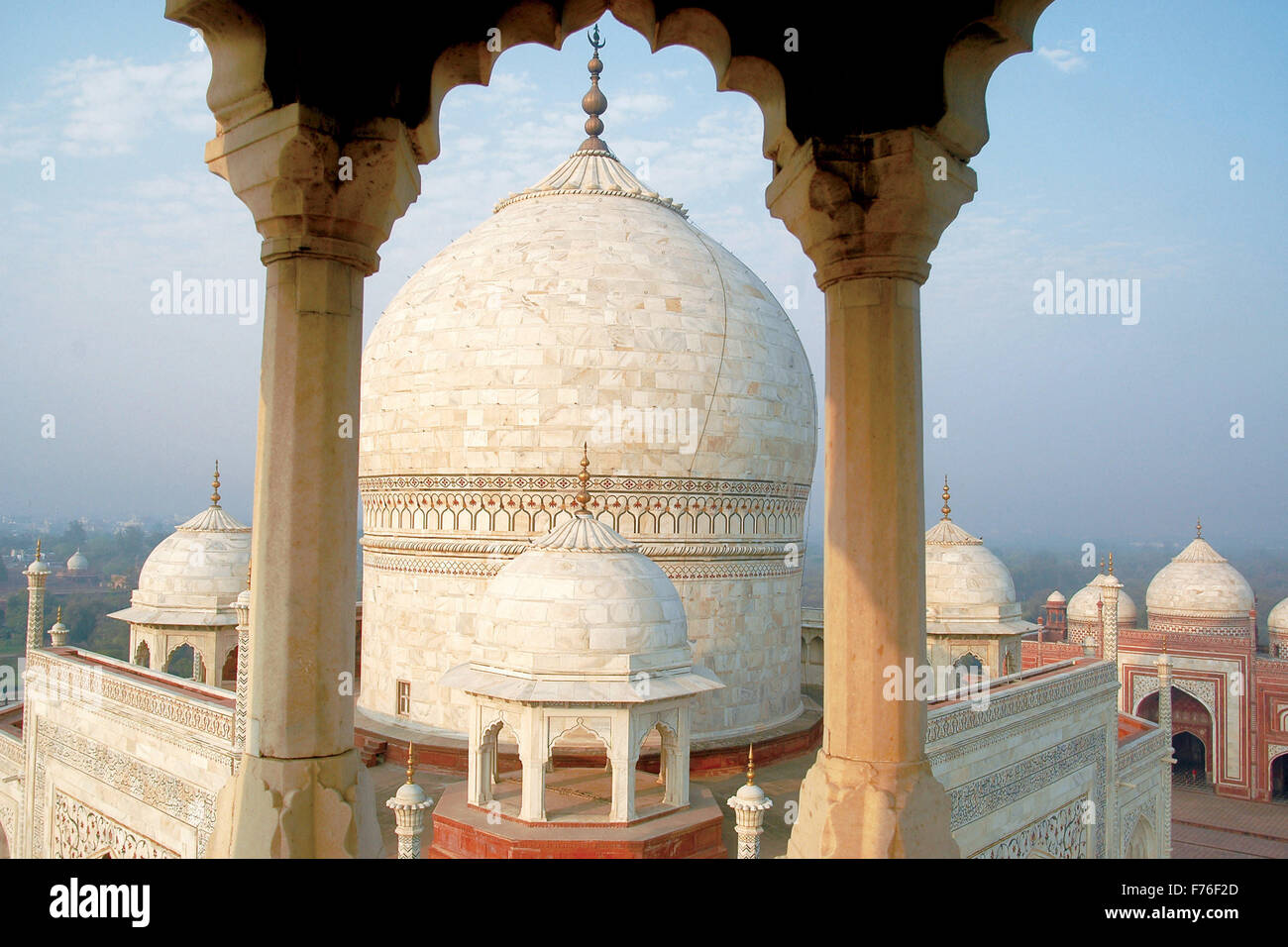 Chhatri of taj mahal hi-res stock photography and images - Alamy