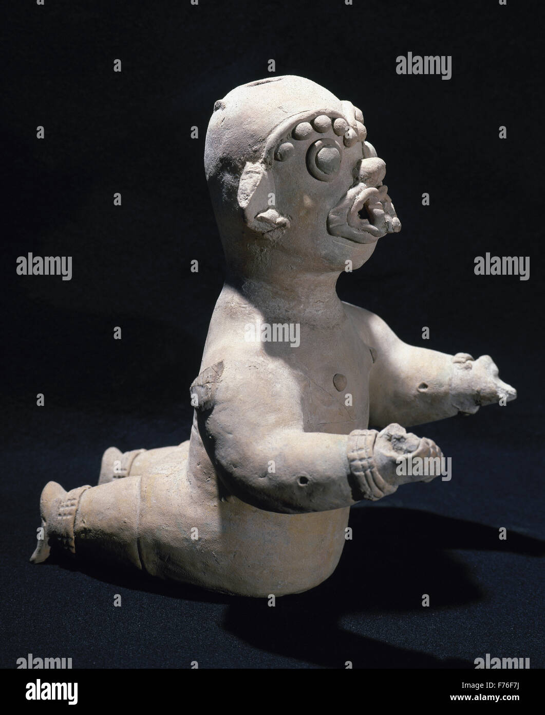 Pre columbian art ecuador hi-res stock photography and images - Alamy