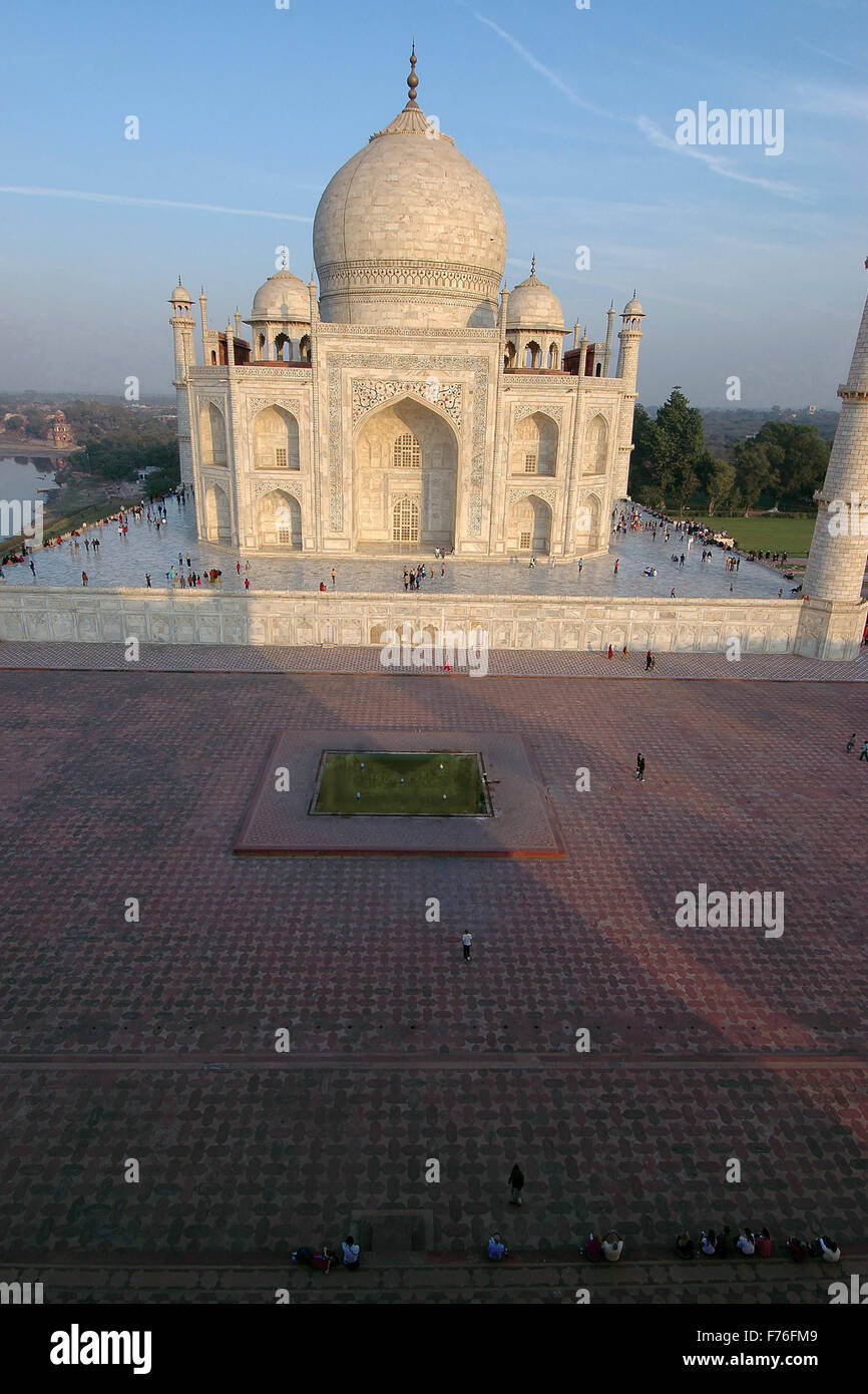 Taj mahal aerial vertical hi-res stock photography and images - Alamy