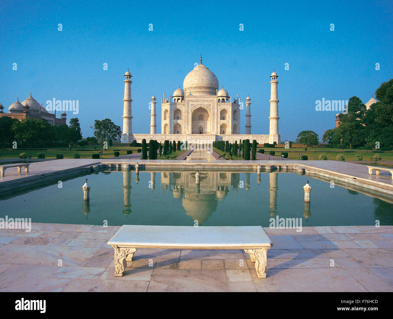 Taj mahal no people bench hi-res stock photography and images - Alamy