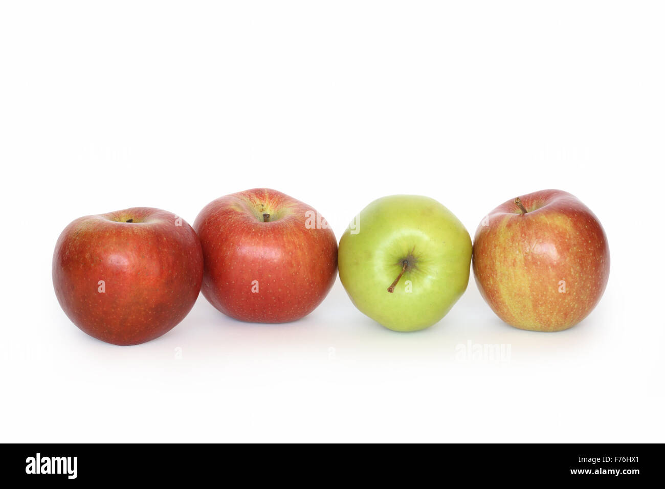Apples In A Row Stock Photo - Alamy