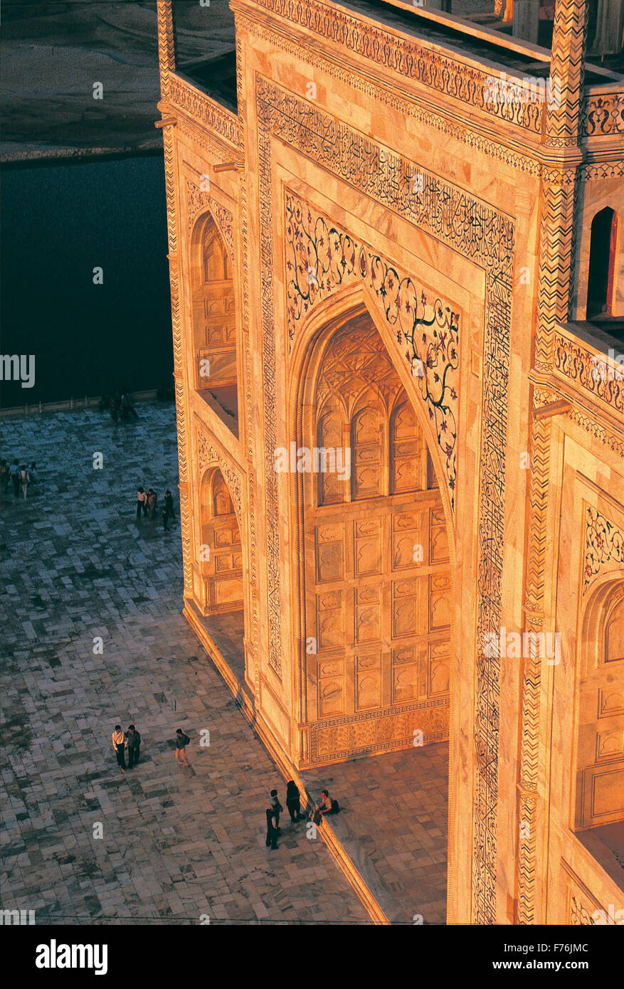 Taj mahal aerial vertical hi-res stock photography and images - Alamy