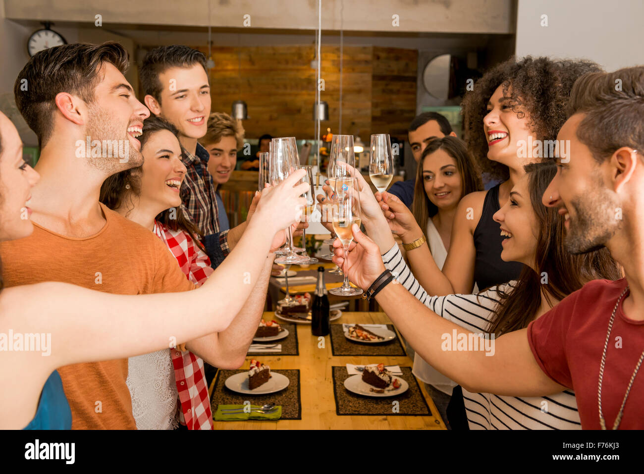 Group meal cheers hi-res stock photography and images - Alamy