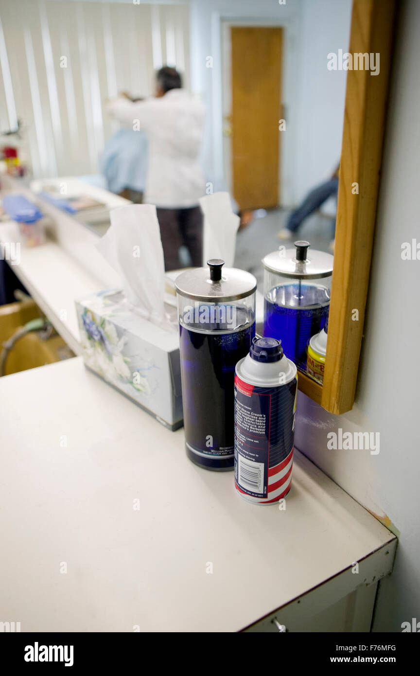 Mexican barber shop hi-res stock photography and images - Alamy
