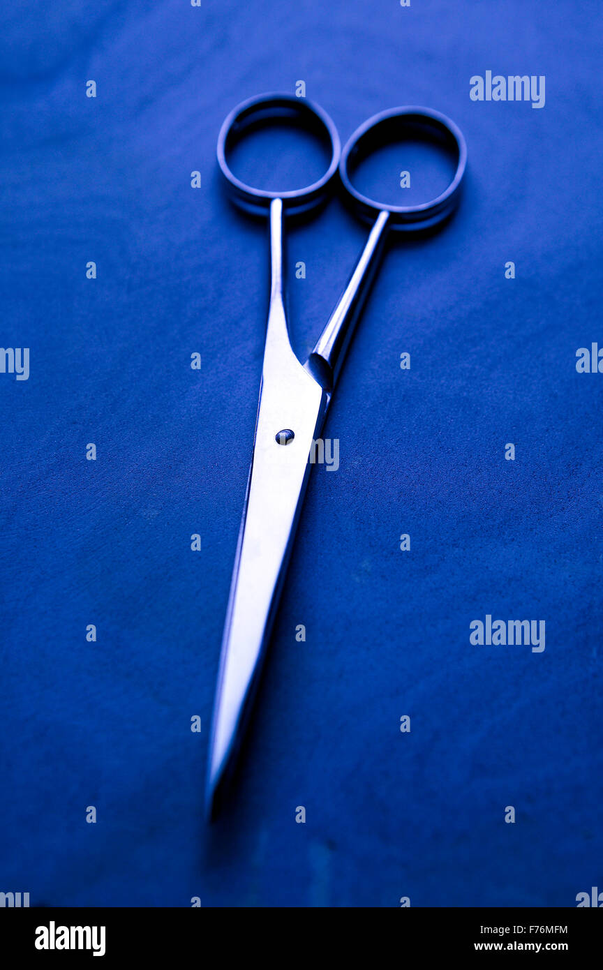 Scissors device hi-res stock photography and images - Alamy