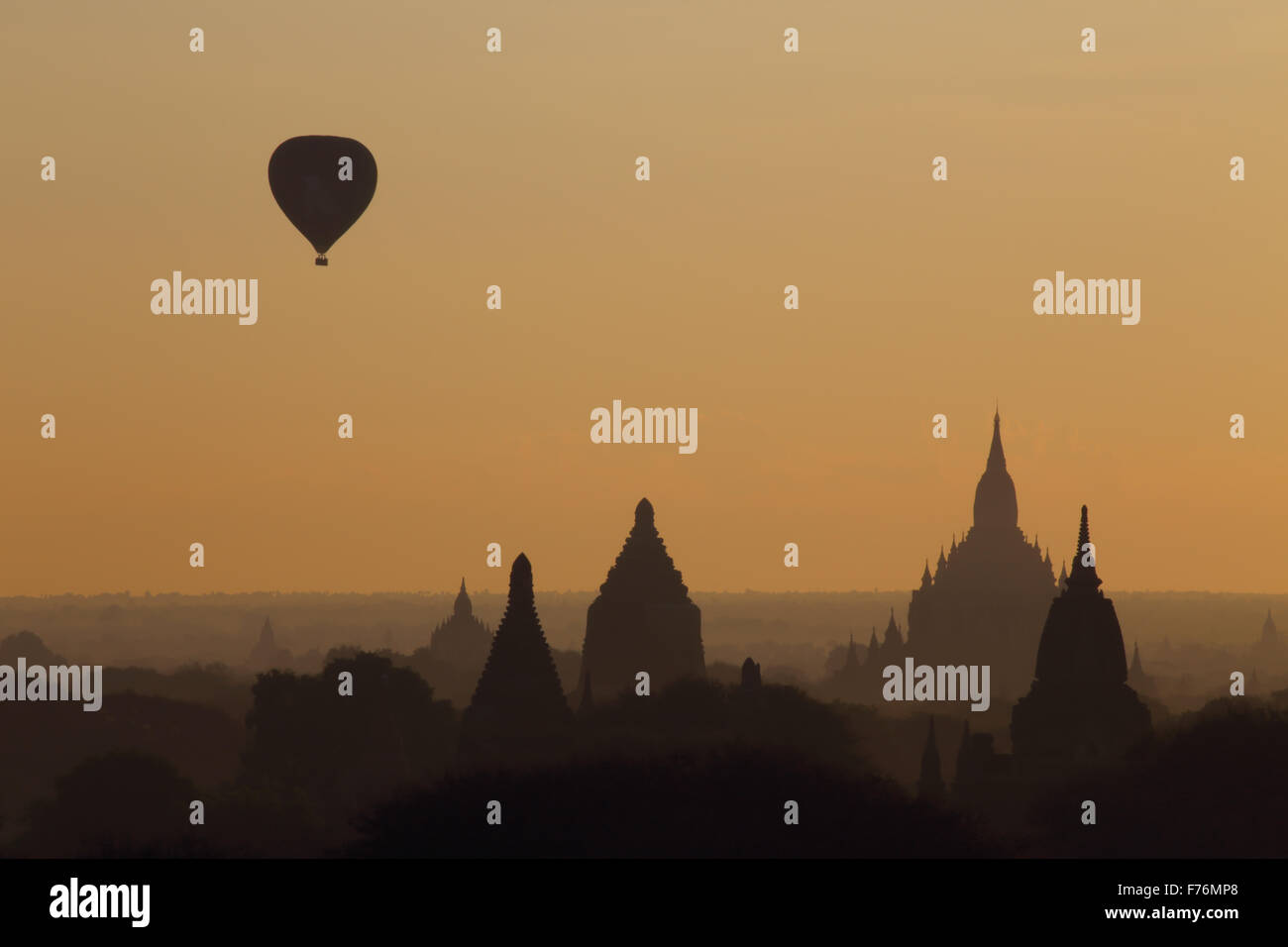 Hot air balloons over Bagan Stock Photo - Alamy