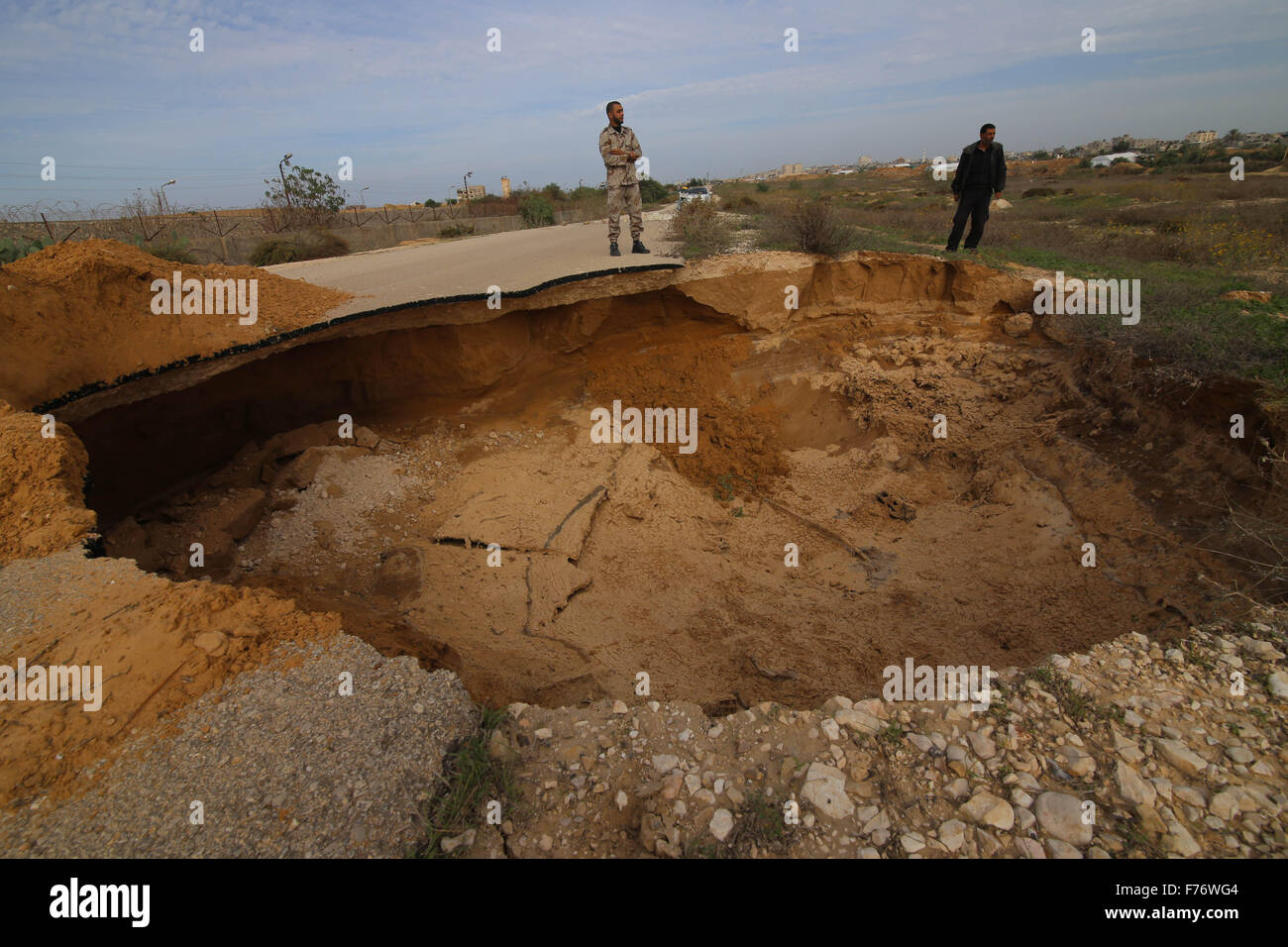 Gaza, Egypt and the southern Gaza Strip. 26th Nov, 2015. Palestinians ...