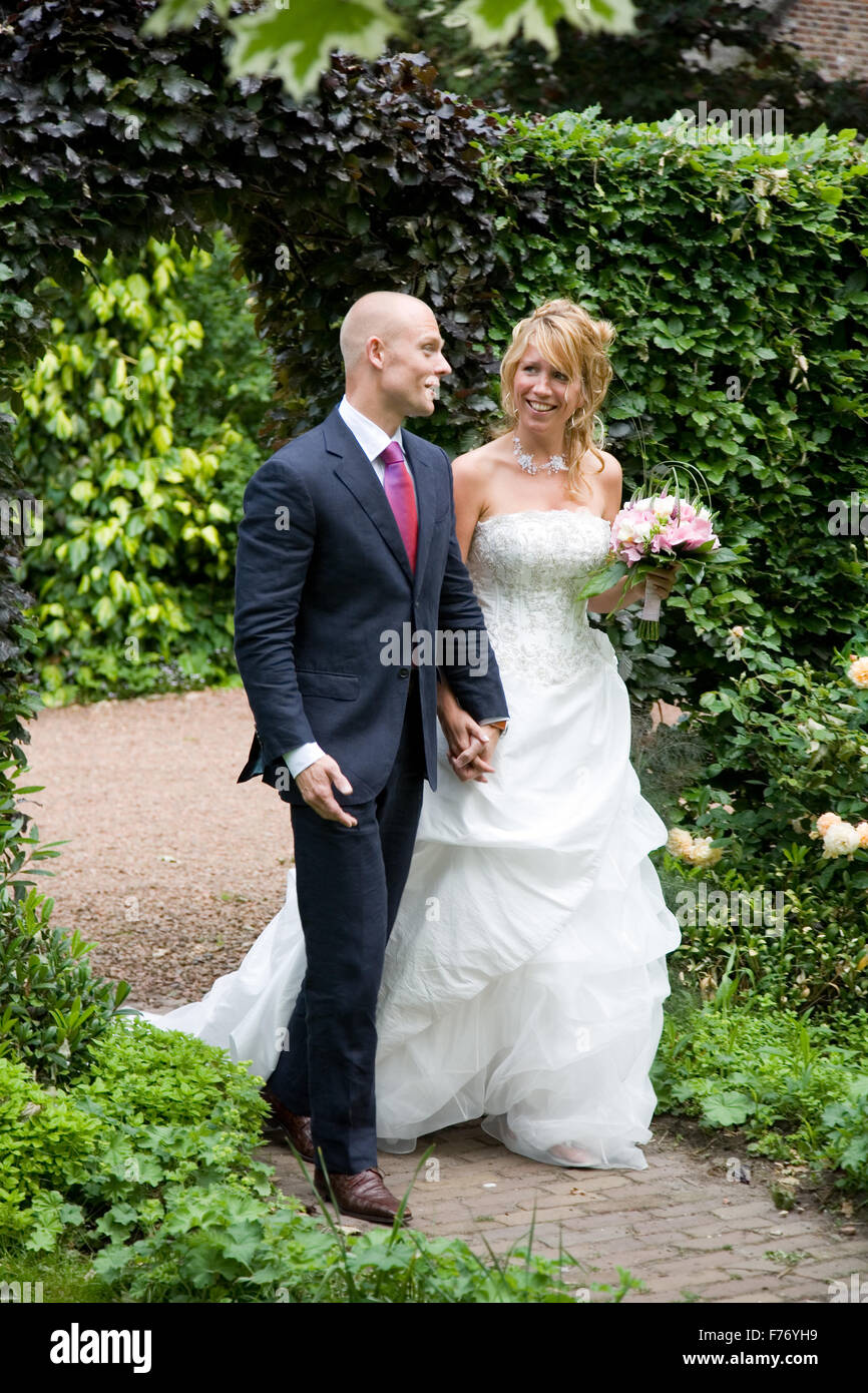 Female getting married hi-res stock photography and images - Alamy
