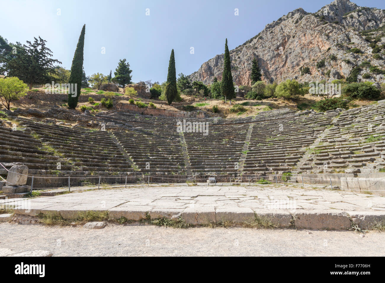 Delphi amphitheatre hi-res stock photography and images - Alamy
