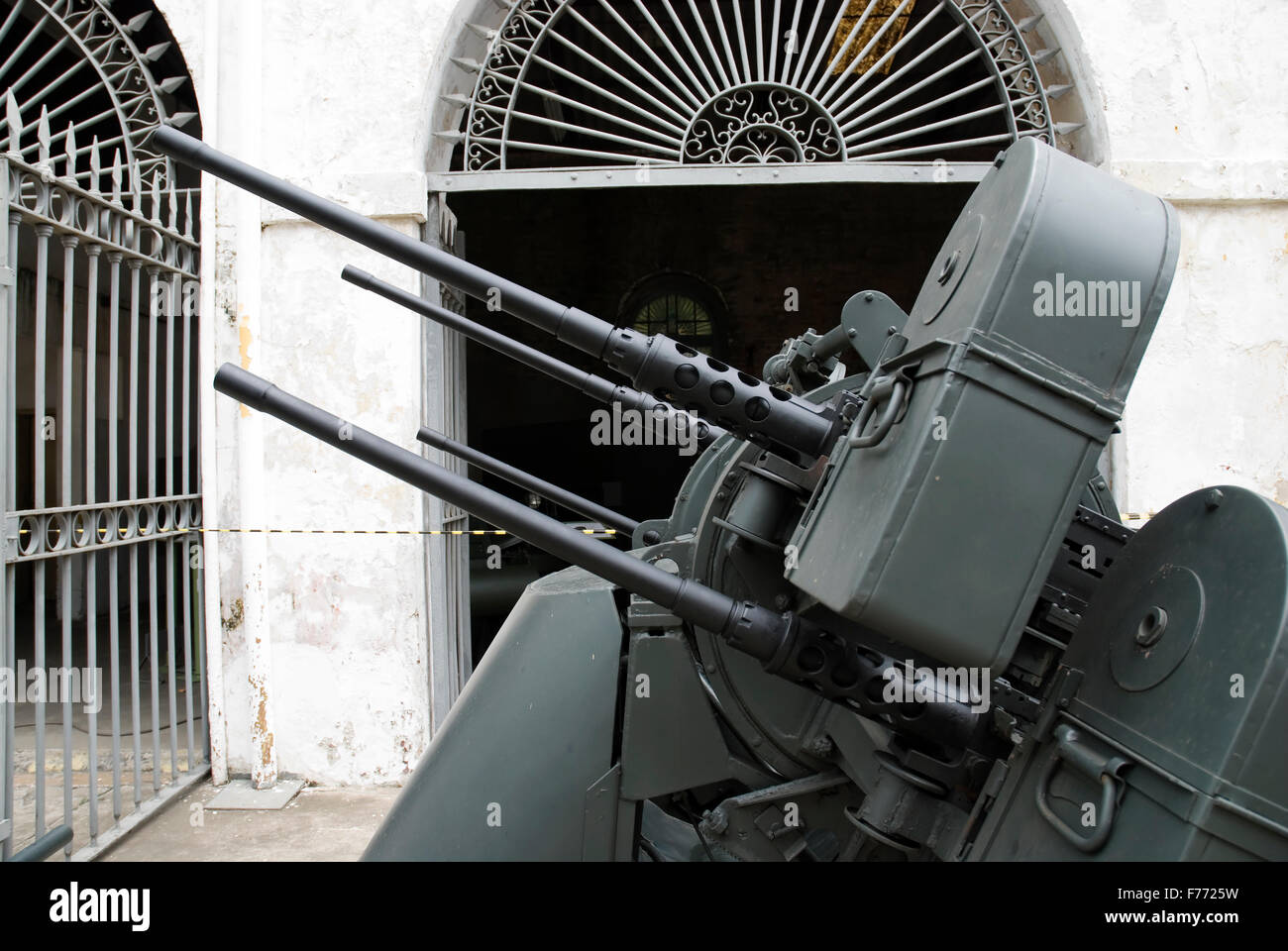 Anti aircraft machine gun hi-res stock photography and images - Alamy