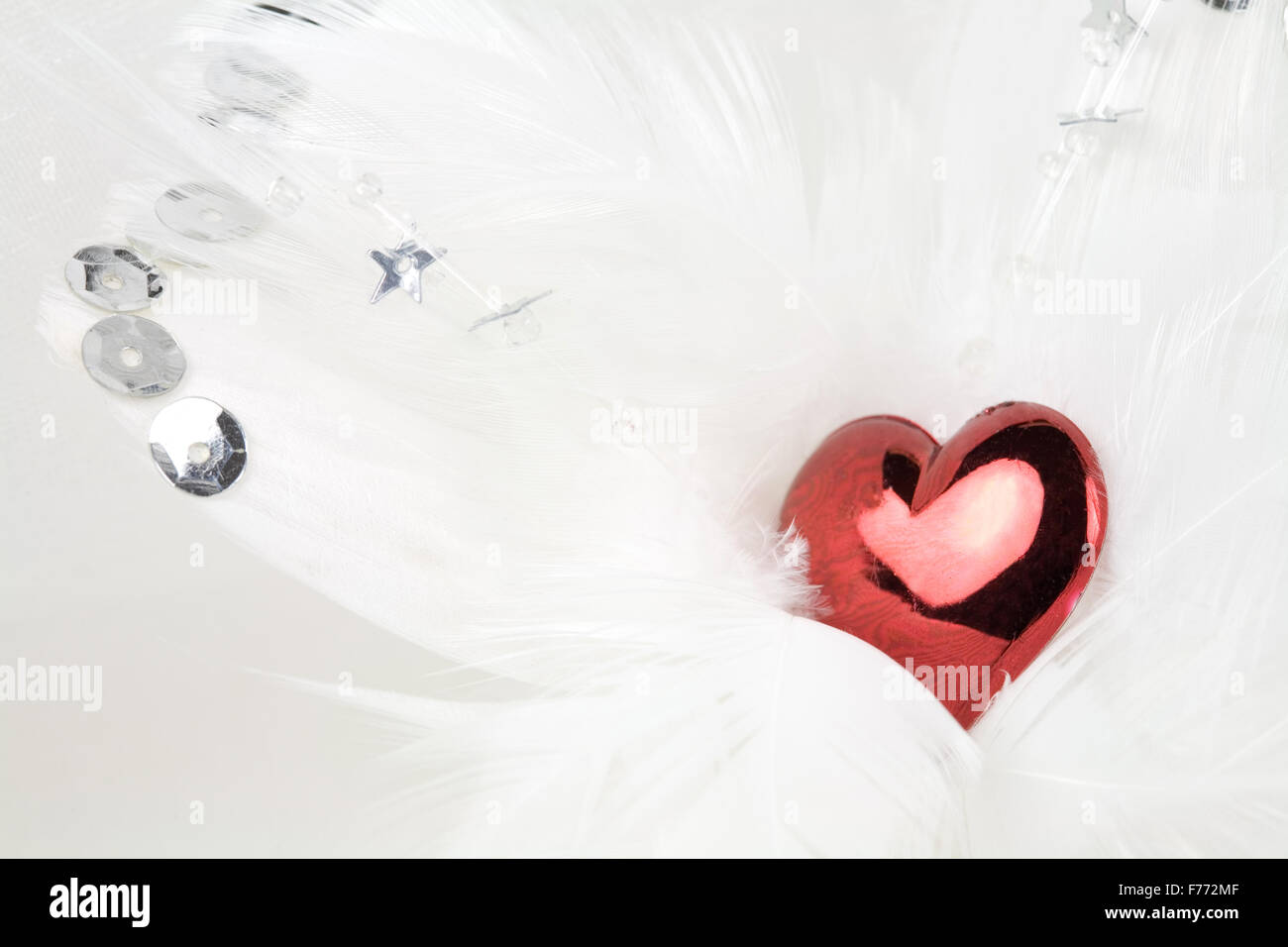 Fragile red heart hi-res stock photography and images - Alamy