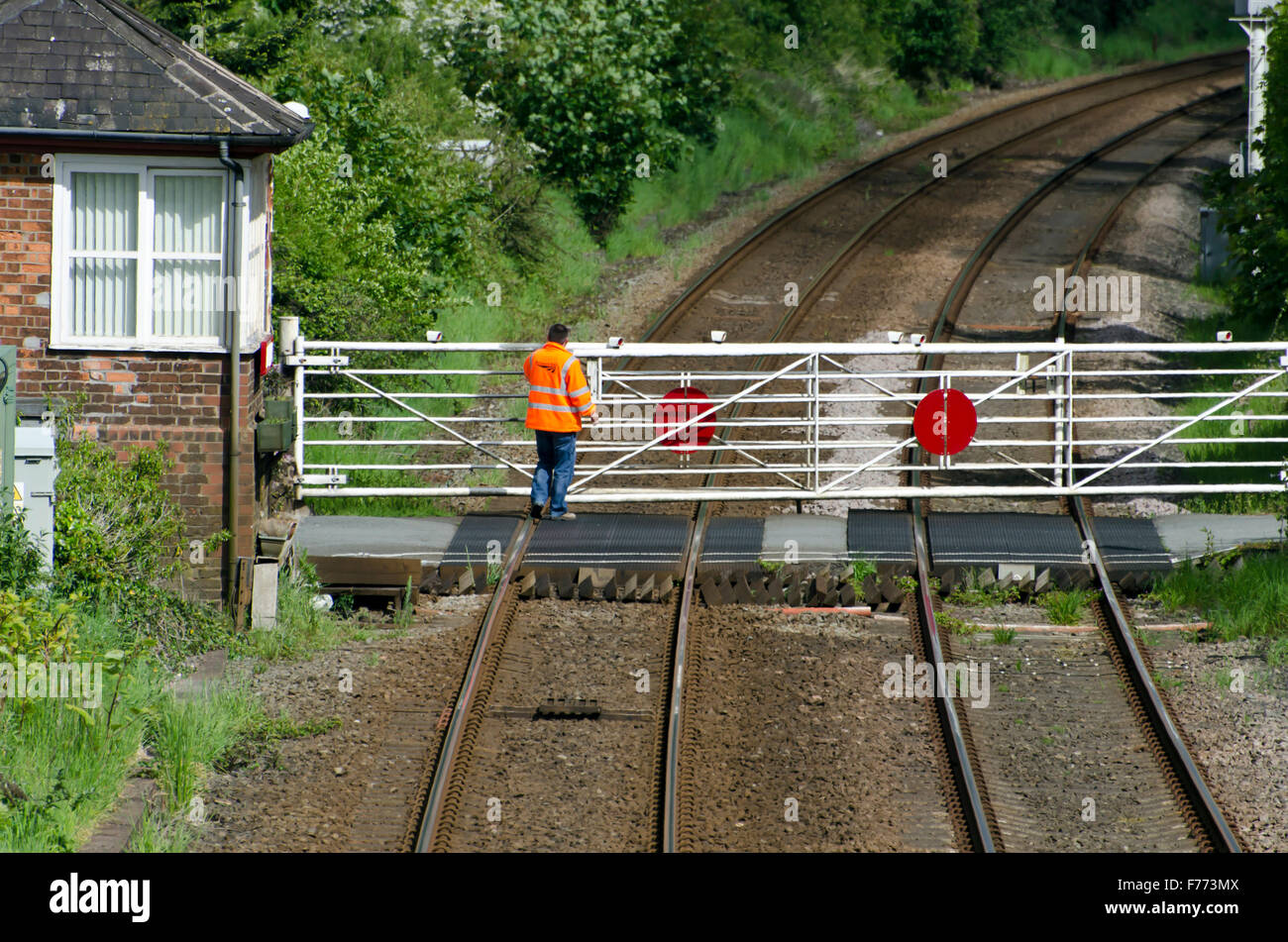 Holyhead wales train station hi-res stock photography and images - Alamy