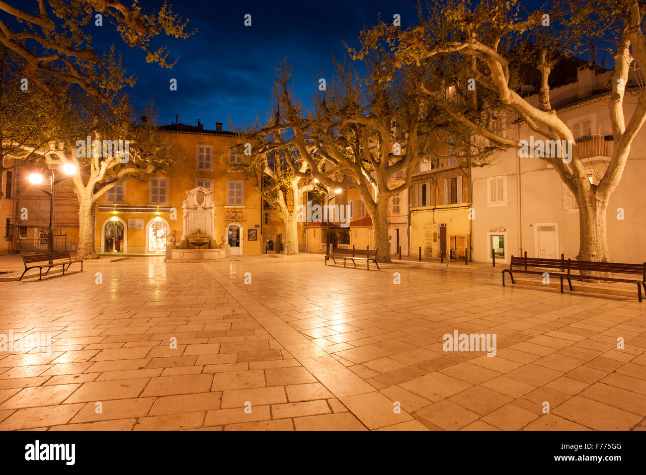 Cassis village hi-res stock photography and images - Alamy