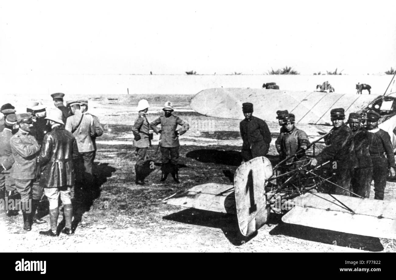 1911 aircraft hi-res stock photography and images - Alamy