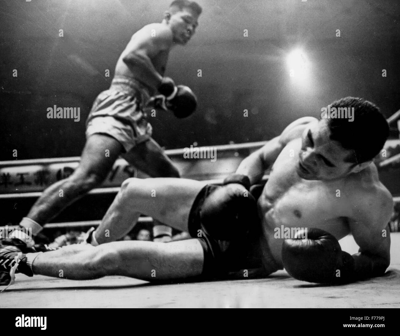 Boxing sixties Black and White Stock Photos & Images - Alamy