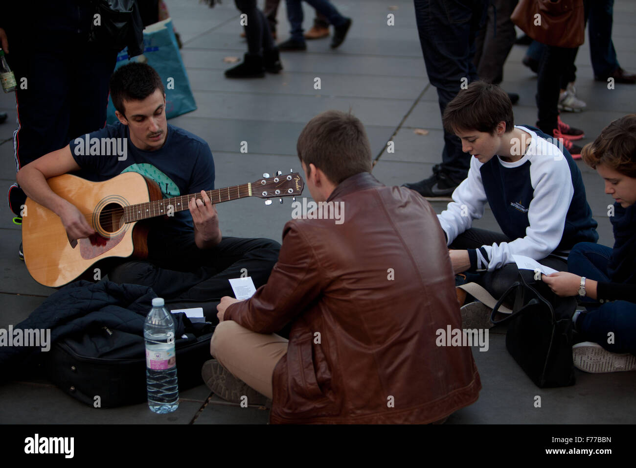 Mass panic broke out at Place de la Republique two days after 132 ...