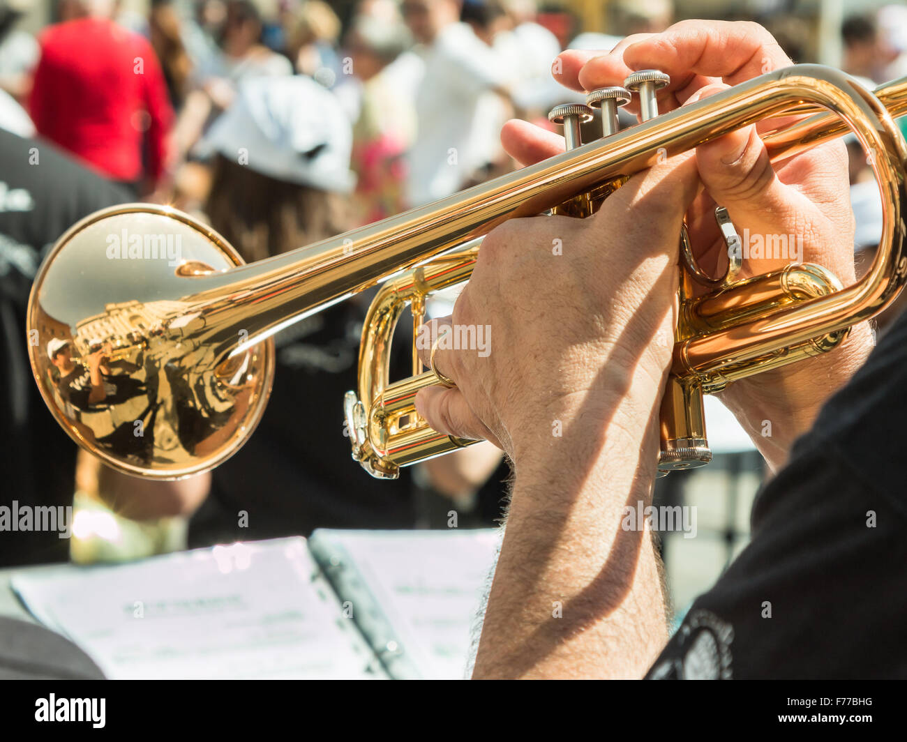 Lacquered brass hi-res stock photography and images - Alamy