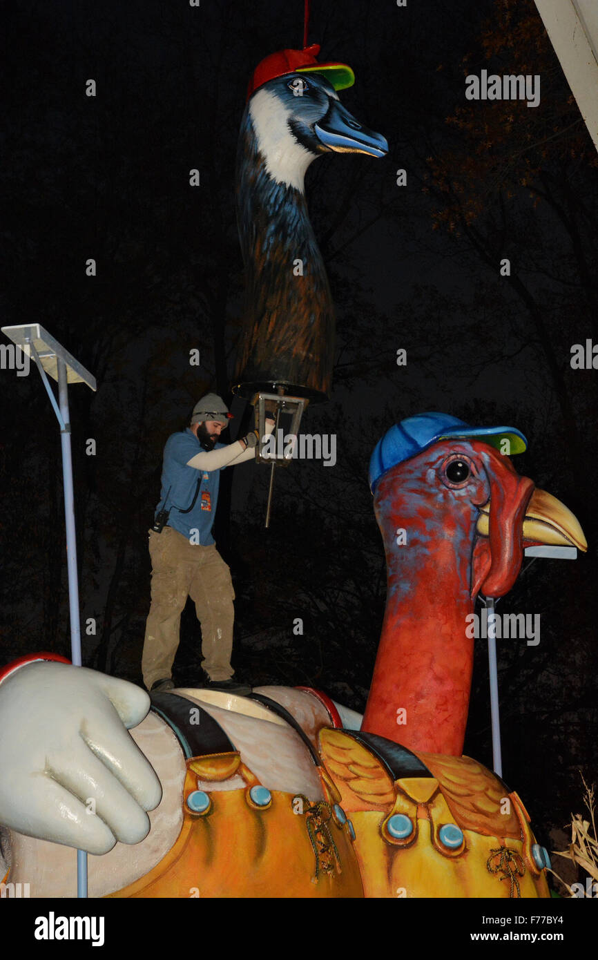 New York, USA. 25th November, 2015. Macy's Thanksgiving day parade. A ...