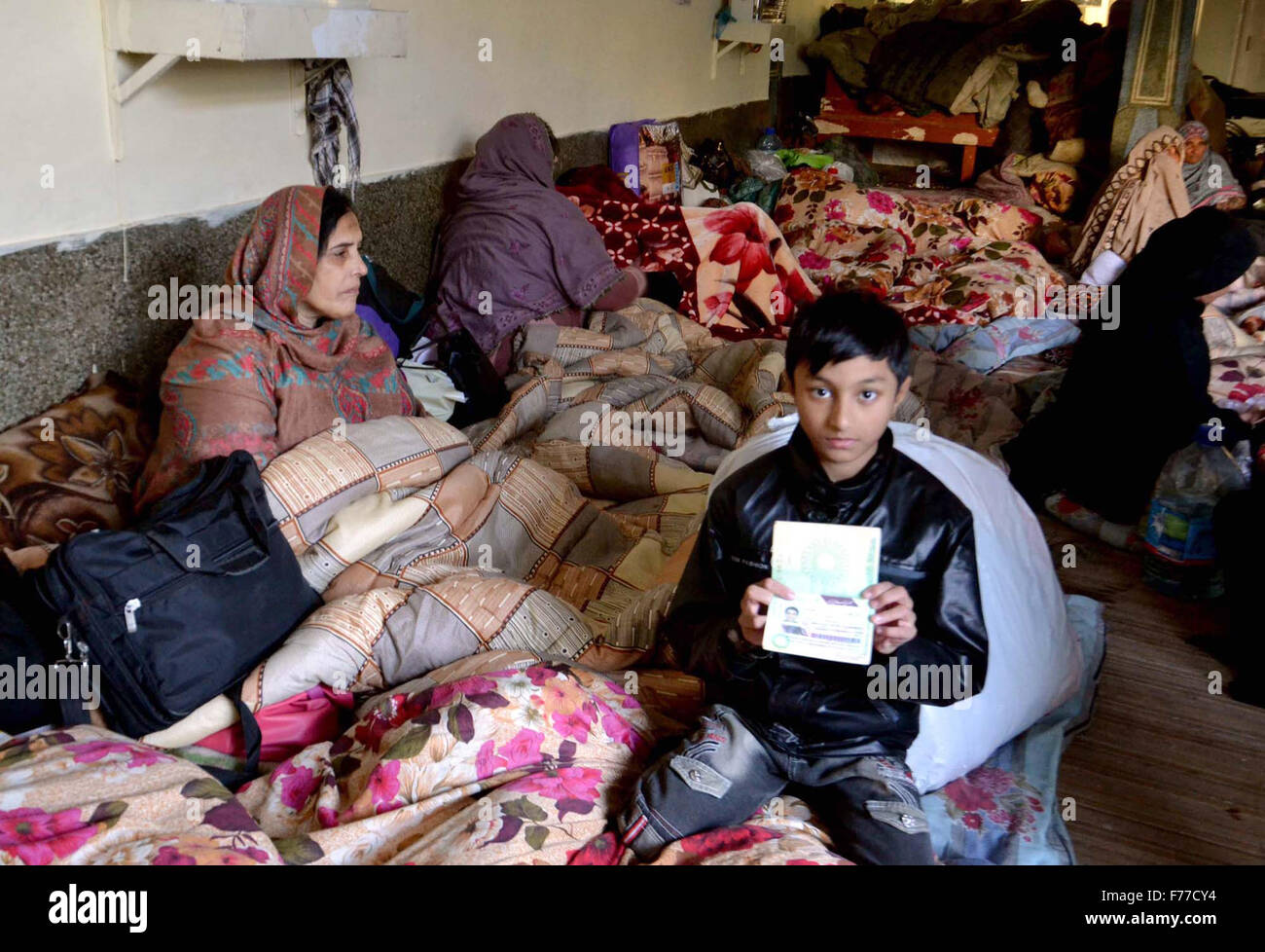 Pilgrims who want to visit Iran in devotion of Imam Ali Raza (A.S) are ...