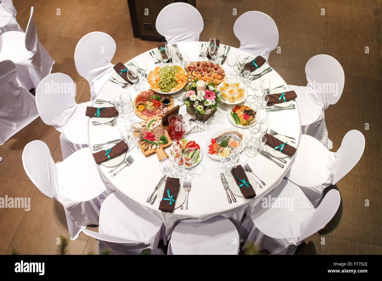 serving on the a wedding Banquet in the restaurant Stock Photo - Alamy